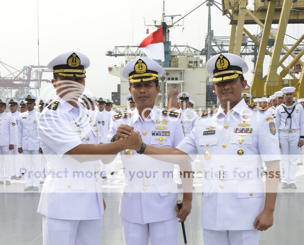 Dansatlinlamil Jakarta Pimpin Sertijab Komandan KRI BAC-593 ...